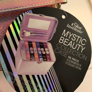 the color institute | Makeup | The Color Institute Makeup Set | Poshmark